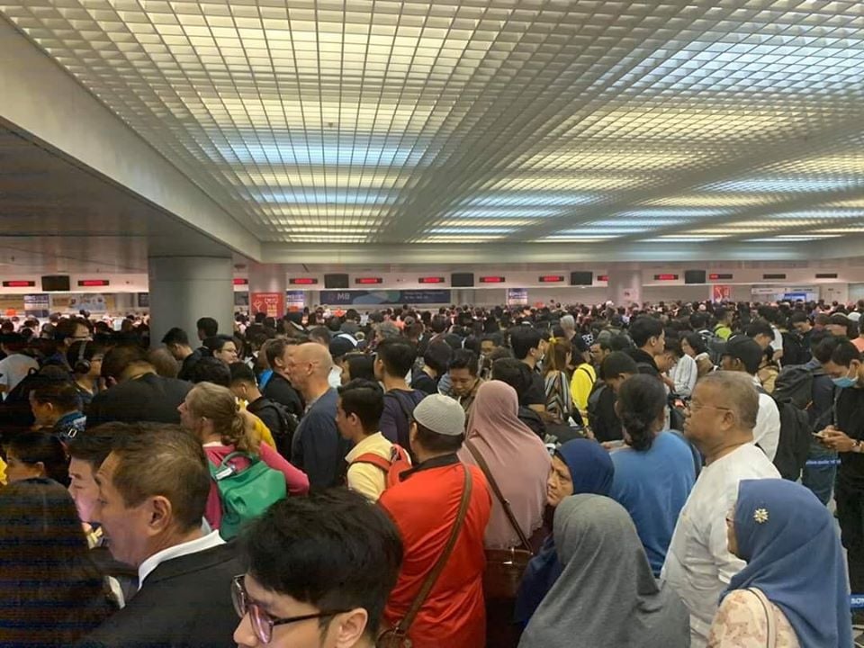 Optimizing Your Arrival Experience: Vietnam Airport Express Immigration ...